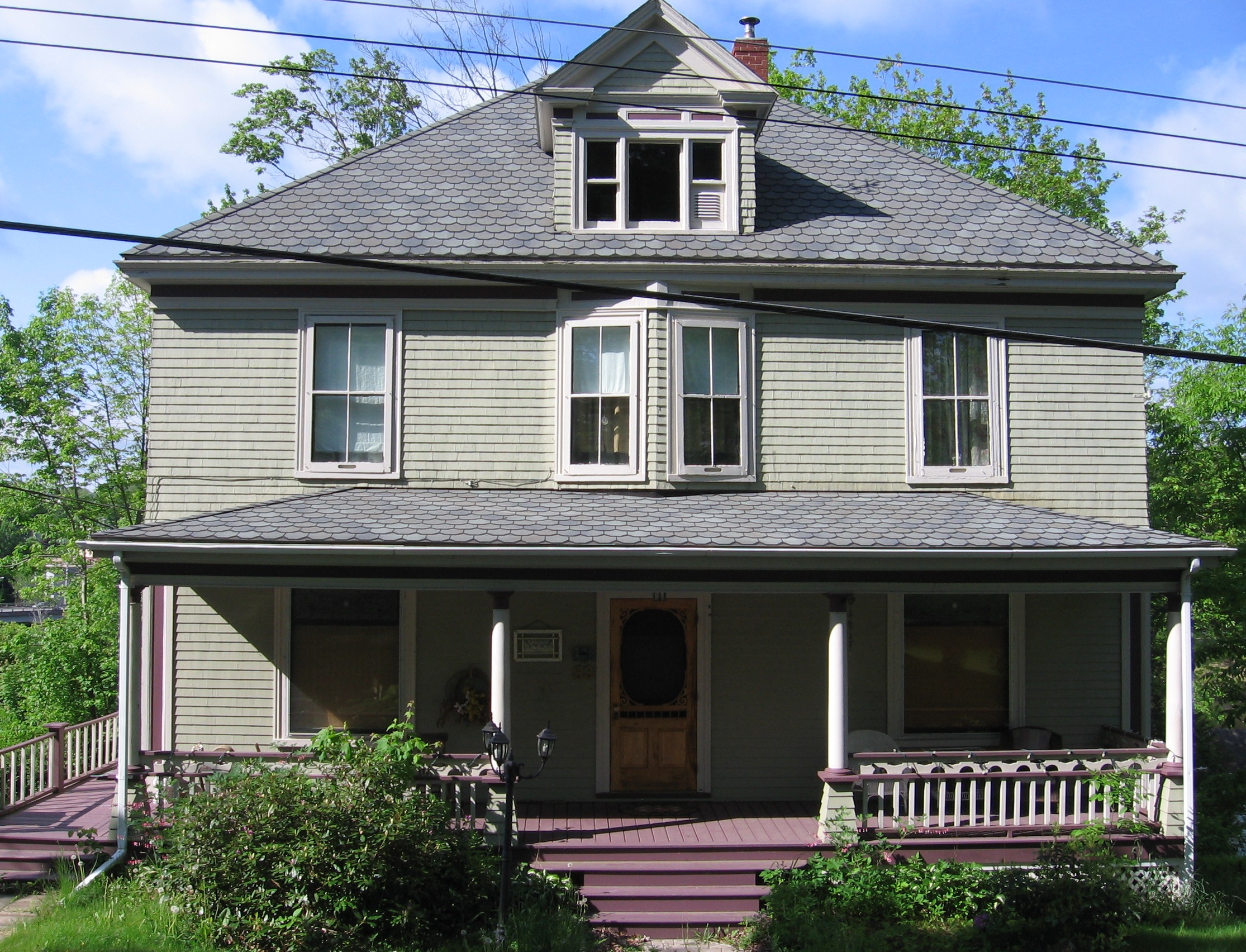 Town of Bridgewater - 083 Elm Street